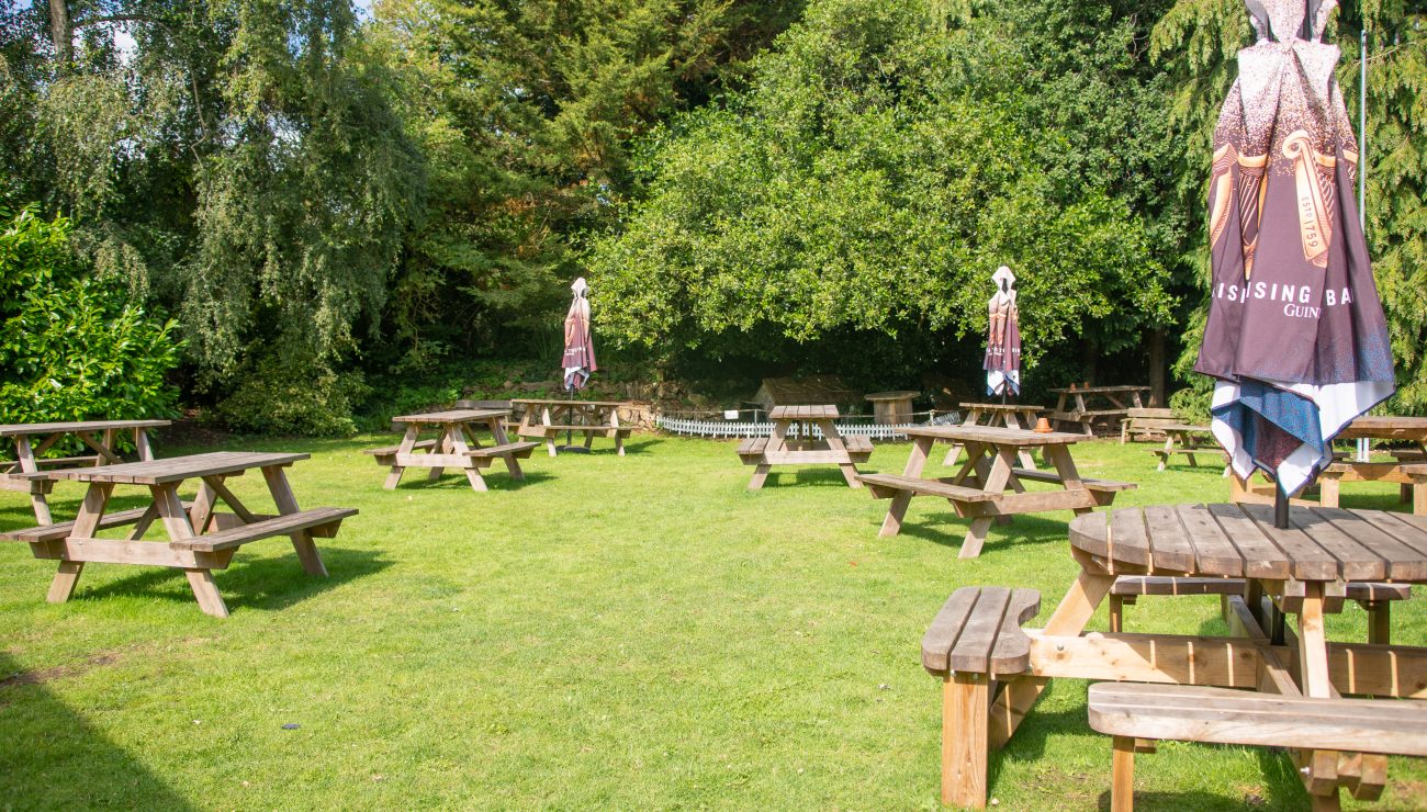 Half Moon Melplash | Pubs in Dorset | Palmers Brewery