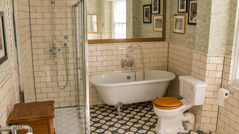 Pilot Boat Pub in Lyme Regis | Pubs in Dorset | Palmers Brewery